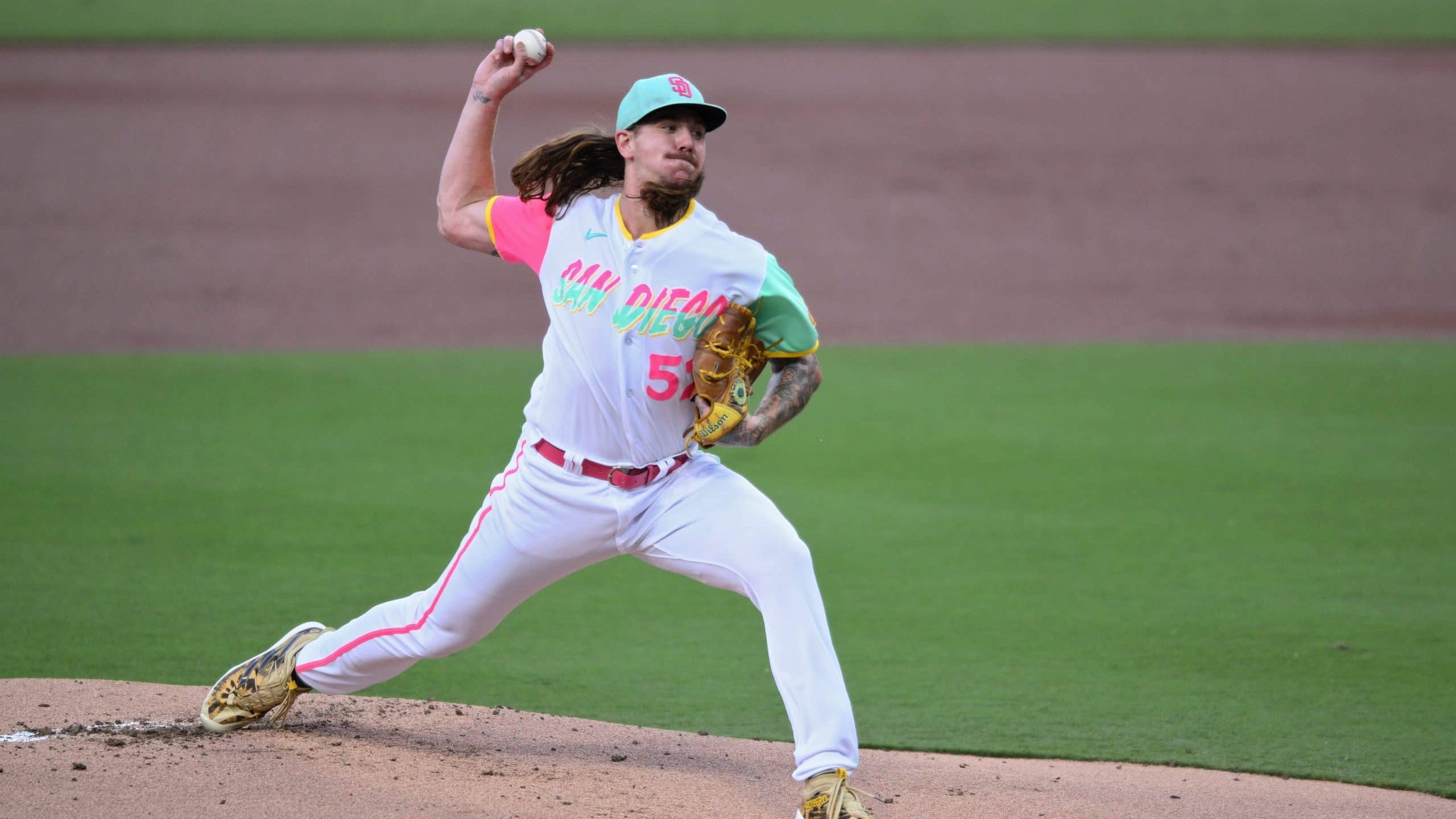 Report: White Sox showing "strong interest" in Mike Clevinger | Sox On 35th