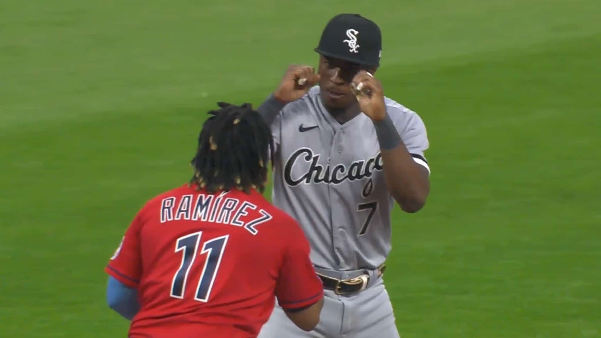 Tim Anderson, Jose Ramirez throw punches in benches-clearing brawl ...