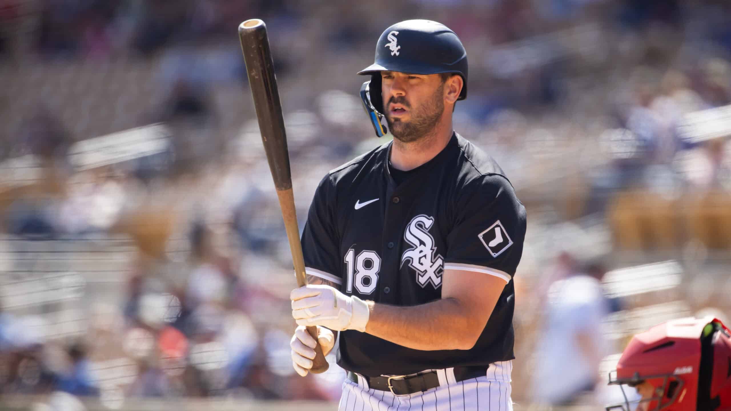 White Sox release veterans Moustakas, Pillar, and Chavez | Sox On 35th