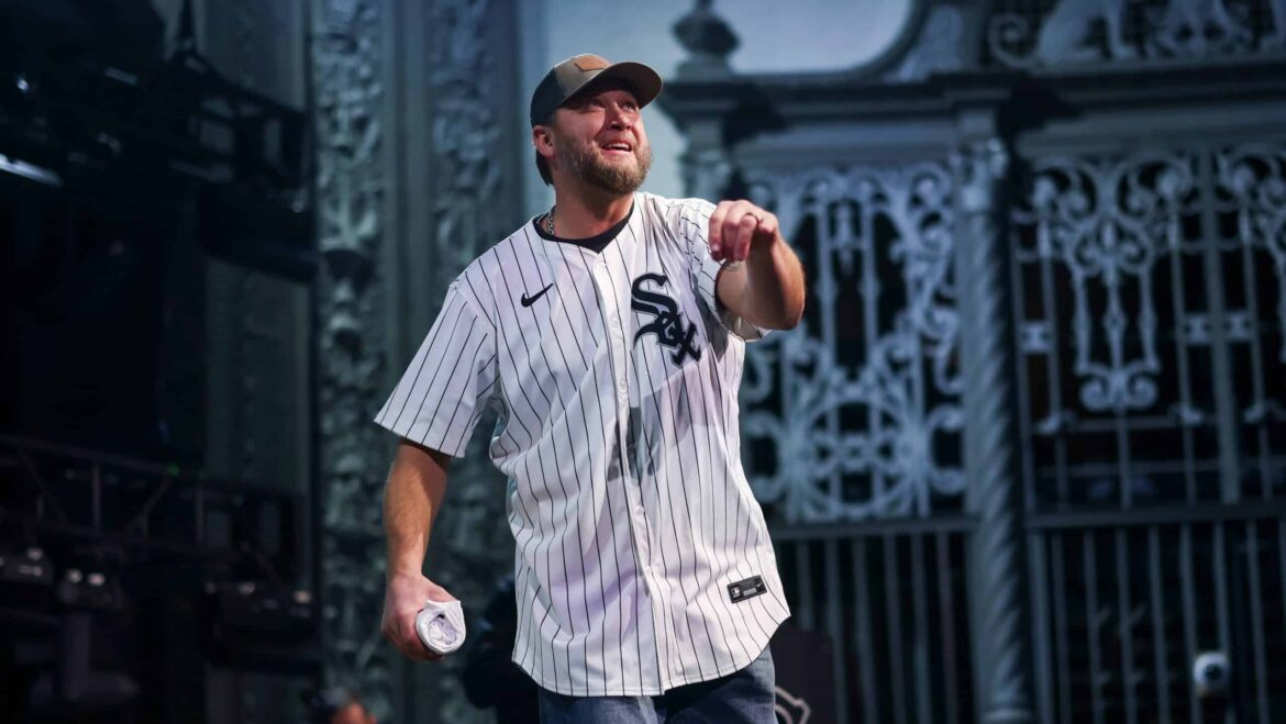 White Sox to honor Mark Buehrle with a statue this summer | Sox On 35th